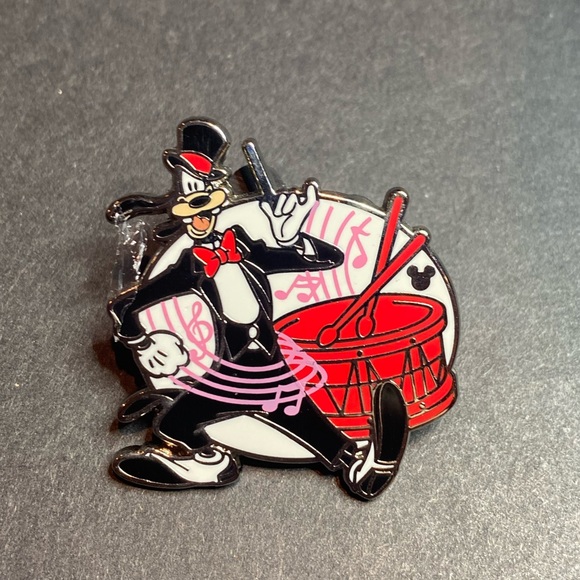Disney | Other | Disney Pin Goofy In The Orchestra | Poshmark